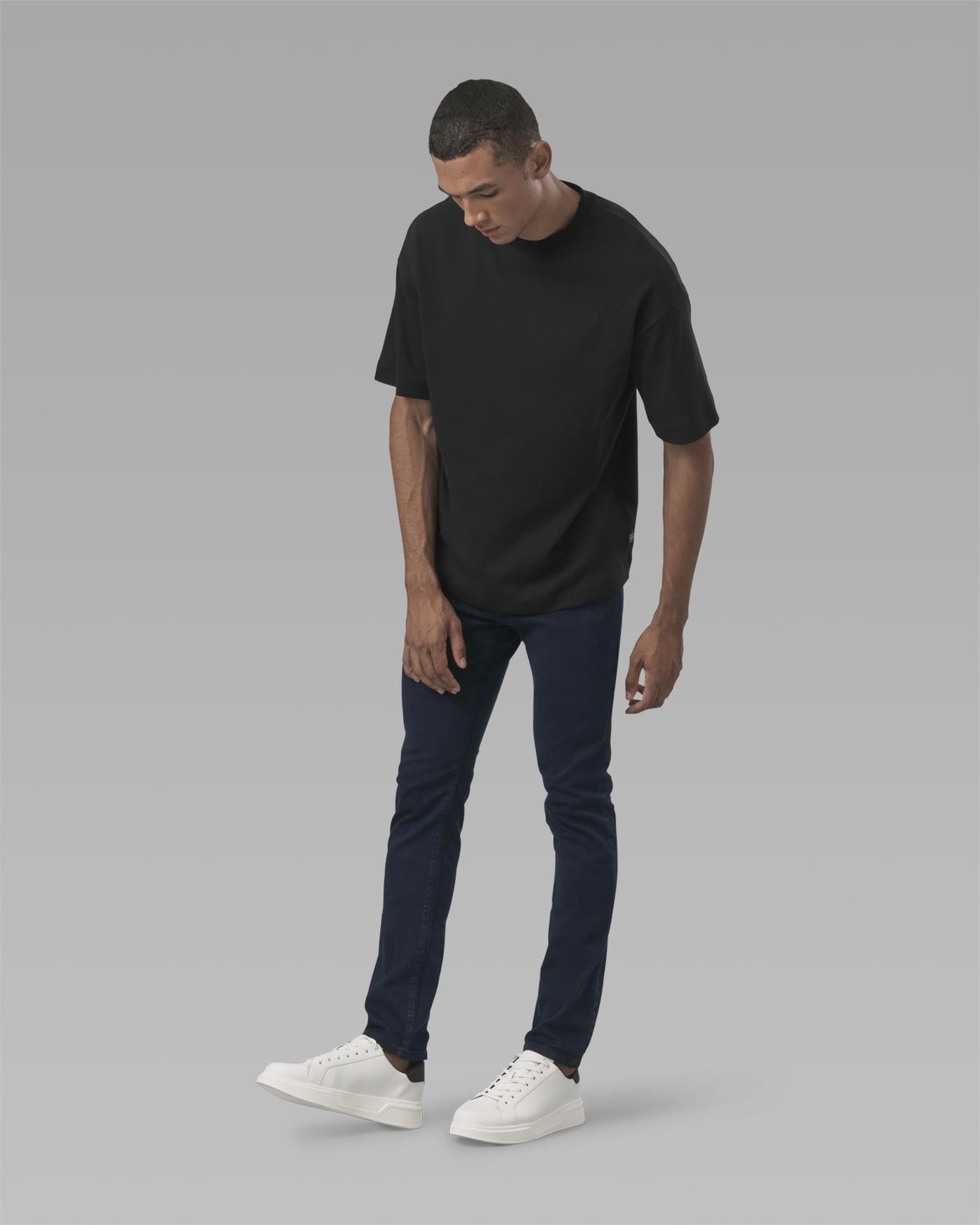 Calça 5 Pockets Sarja Slim - Frete Rápido e Garantia de Qualidade!